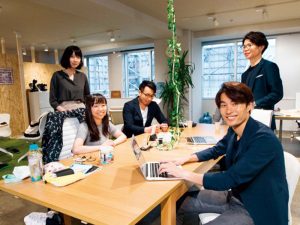 Vpon X Business Weekly Cover Story | Vpon